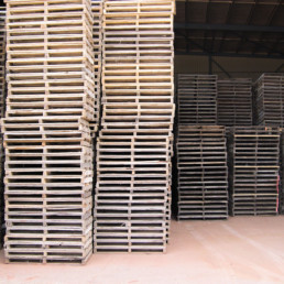Second-Hand Boxes and Pallets - UBEECO Packaging Solutions
