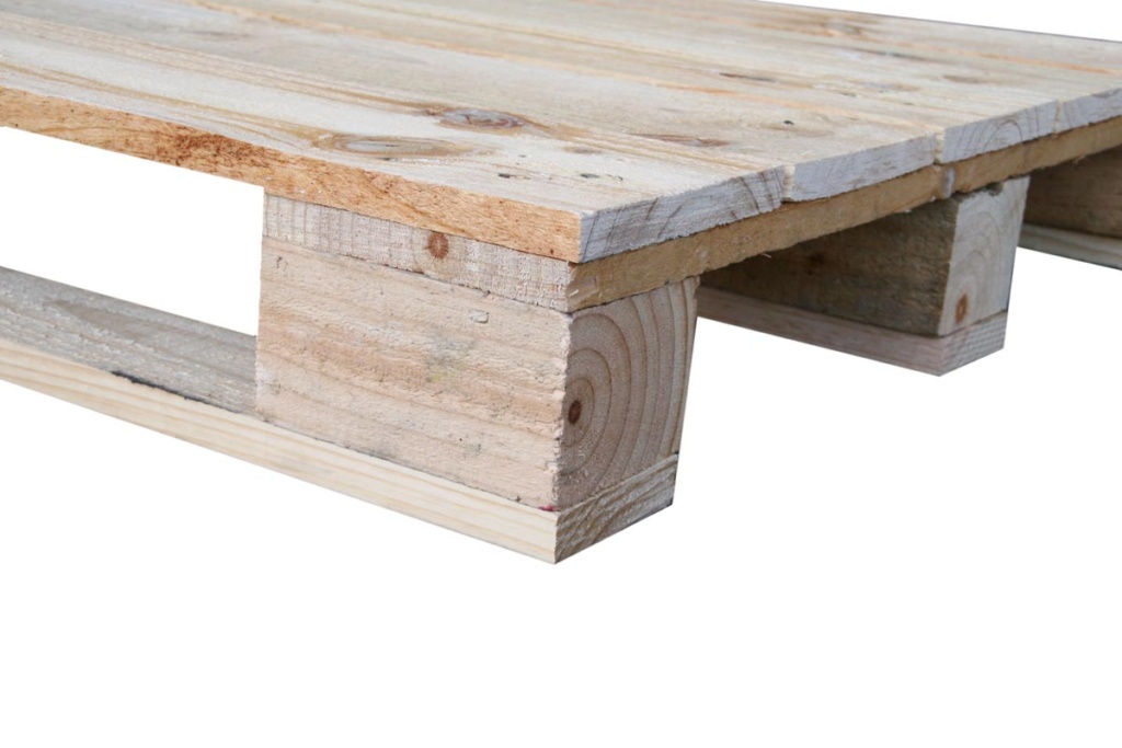 Wooden Pallets & Skids - UBEECO Packaging Solutions